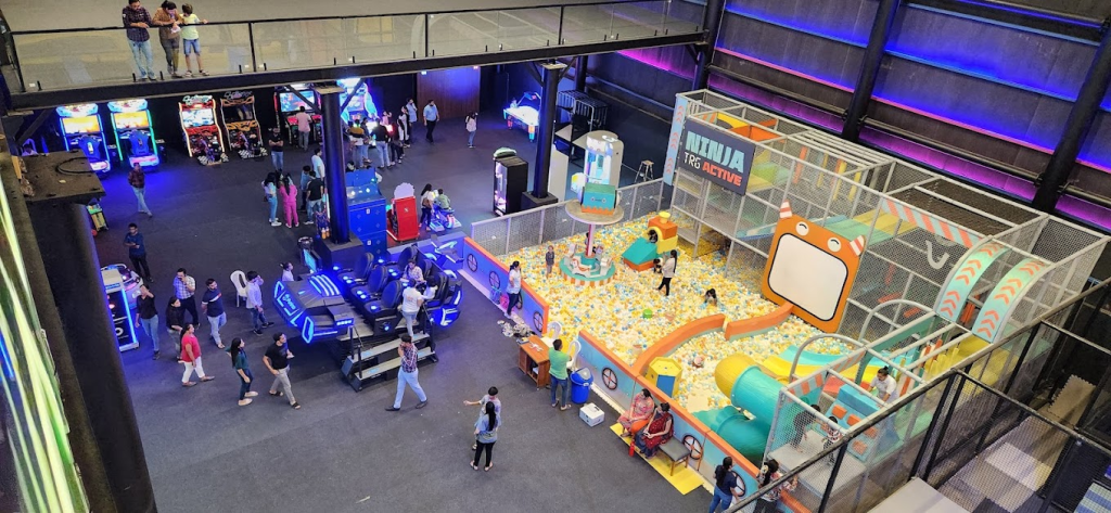 Exciting New VR Machine in India's Amusement Park Thrill and Chill - 9D ...